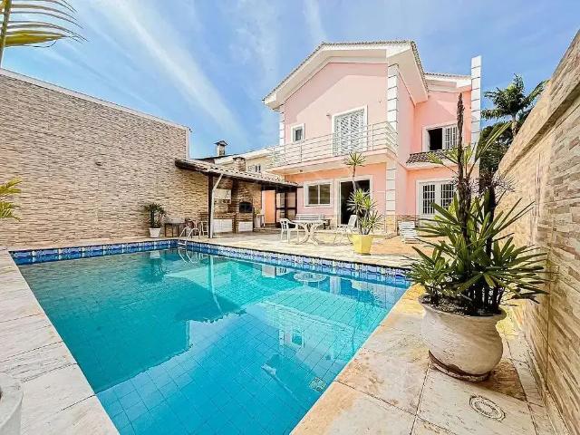 Casa / Sobrado para Locação em São Paulo/SP Jardim Teresa 4 Quartos