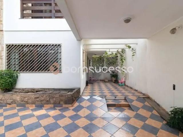 Casa / Sobrado para Locação em São Paulo/SP Jardim Vila Formosa 4 Quartos