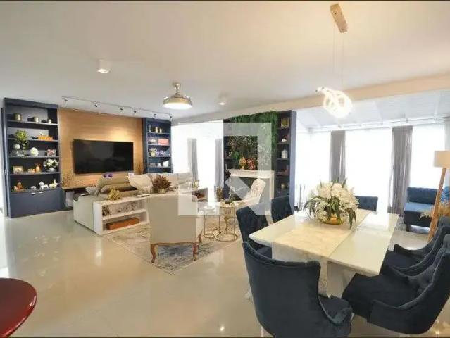 Casa / Sobrado para Locação em São Paulo/SP Jardim Virgínia Bianca 3 Quartos