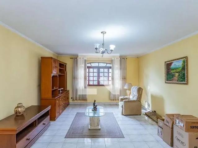 Casa / Sobrado para Locação em São Paulo/SP Jardim Vivan 3 Quartos