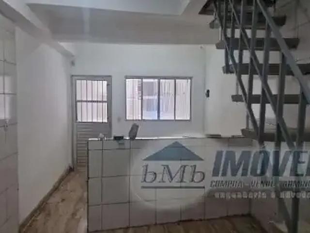Casa / Sobrado para Locação em São Paulo/SP Lajeado 2 Quartos