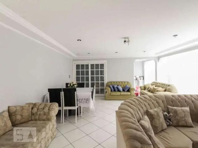 Casa / Sobrado para Locação em São Paulo/SP Mooca 5 Quartos