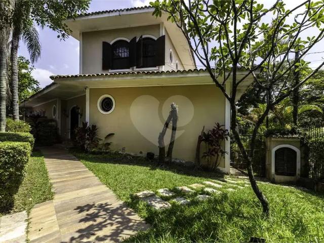 Casa / Sobrado para Locação em São Paulo/SP Morumbi 4 Quartos