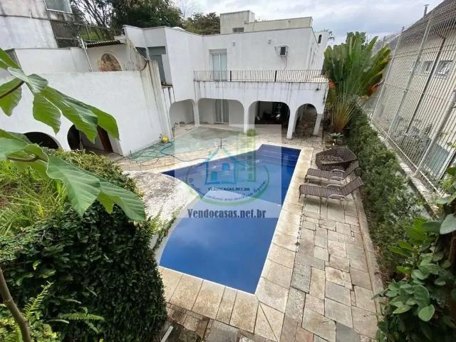 Casa / Sobrado para Locação em São Paulo/SP Morumbi 4 Quartos