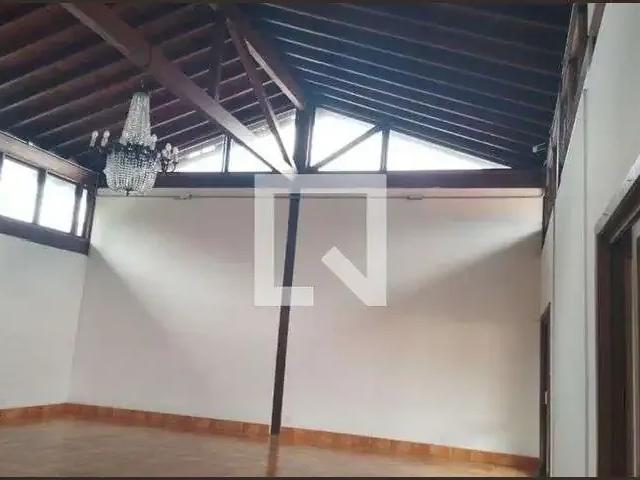 Casa / Sobrado para Locação em São Paulo/SP Morumbi 4 Quartos