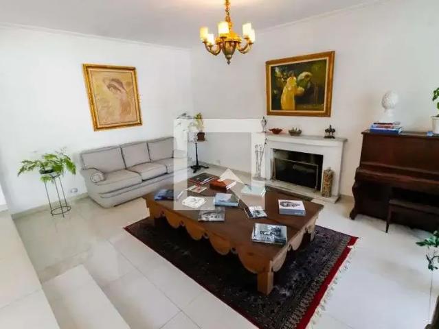 Casa / Sobrado para Locação em São Paulo/SP Morumbi 6 Quartos
