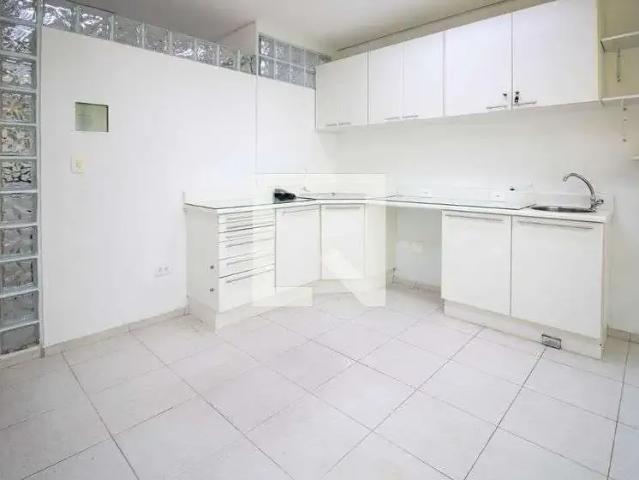Casa / Sobrado para Locação em São Paulo/SP Morumbi 1 Quartos