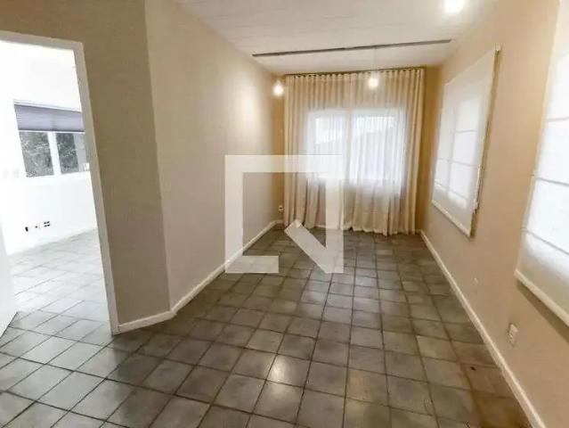 Casa / Sobrado para Locação em São Paulo/SP Morumbi 3 Quartos