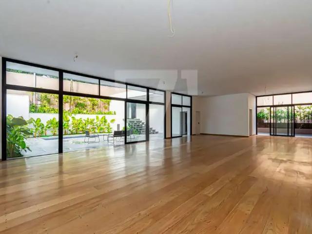 Casa / Sobrado para Locação em São Paulo/SP Morumbi 3 Quartos