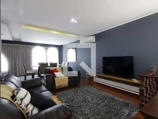 Casa / Sobrado para Locação em São Paulo/SP Morumbi 3 Quartos