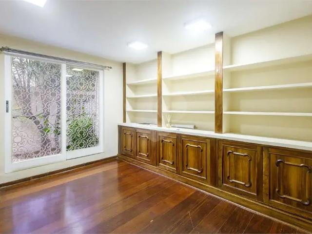 Casa / Sobrado para Locação em São Paulo/SP Morumbi 3 Quartos