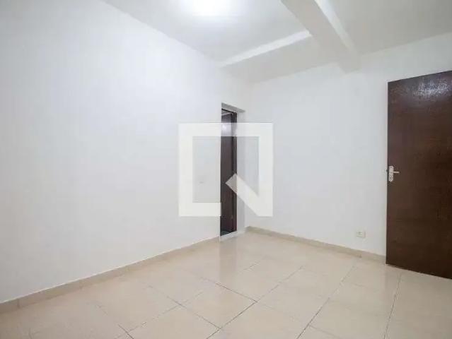 Casa / Sobrado para Locação em São Paulo/SP Socorro 2 Quartos