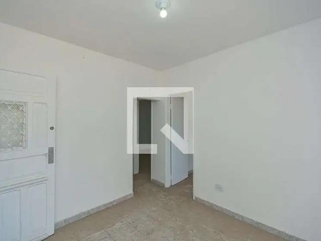 Casa / Sobrado para Locação em São Paulo/SP Socorro 2 Quartos