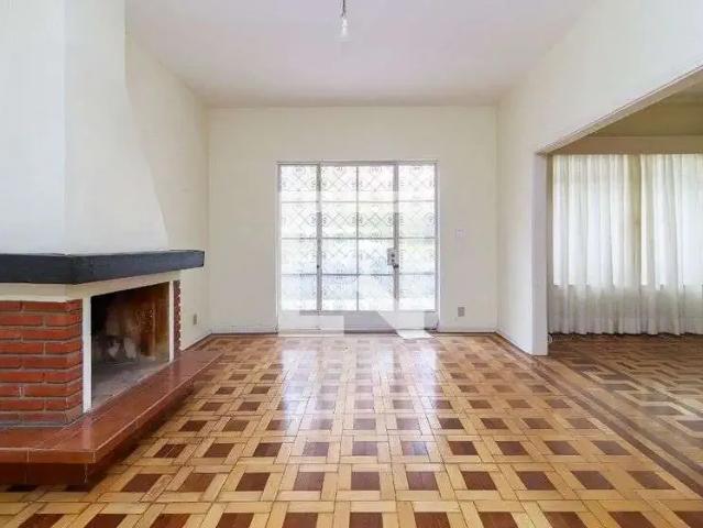 Casa / Sobrado para Locação em São Paulo/SP Santo Amaro 2 Quartos