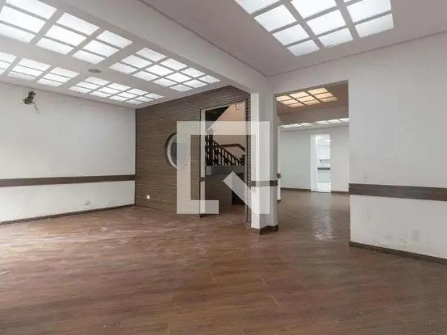 Casa / Sobrado para Locação em São Paulo/SP Santa Cecília 5 Quartos