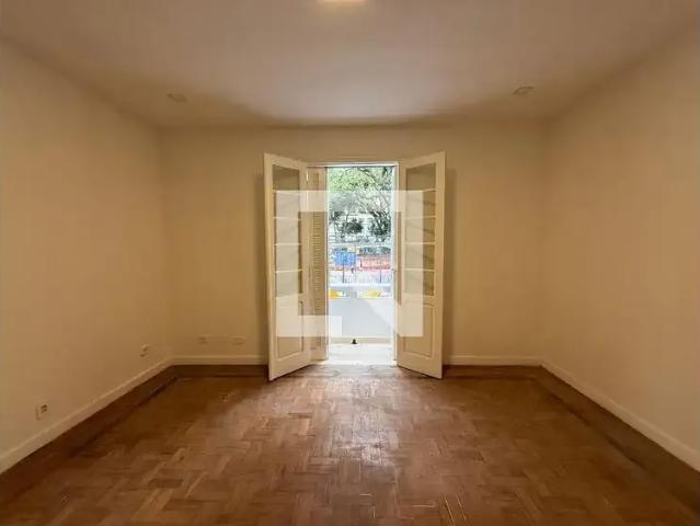 Casa / Sobrado para Locação em São Paulo/SP Santa Cecília 3 Quartos