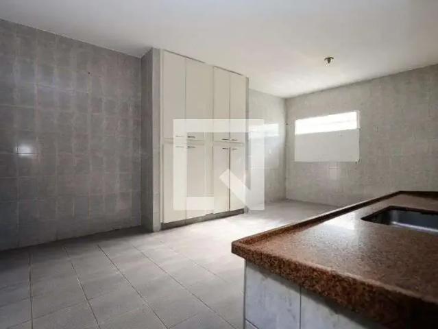 Casa / Sobrado para Locação em São Paulo/SP Santana 1 Quartos