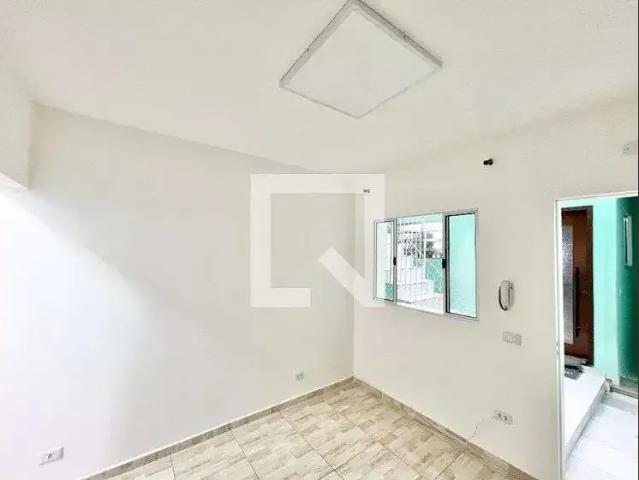 Casa / Sobrado para Locação em São Paulo/SP Santana 2 Quartos