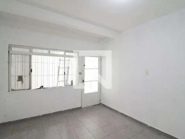 Casa / Sobrado para Locação em São Paulo/SP Santana 2 Quartos