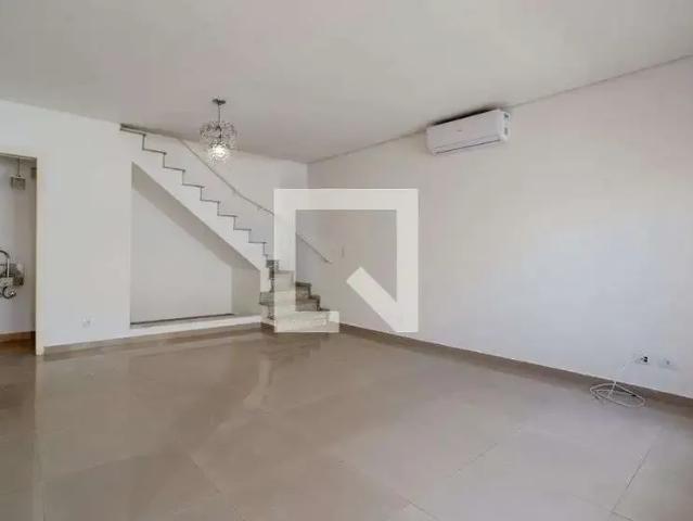 Casa / Sobrado para Locação em São Paulo/SP Santana 2 Quartos