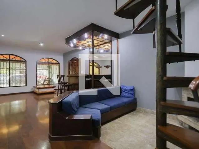 Casa / Sobrado para Locação em São Paulo/SP Santana 3 Quartos