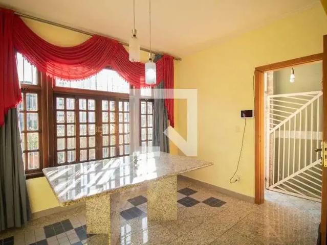 Casa / Sobrado para Locação em São Paulo/SP Santana 3 Quartos