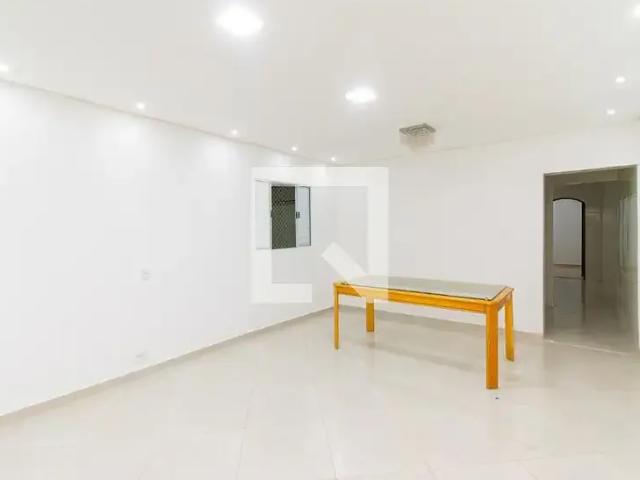 Casa / Sobrado para Locação em São Paulo/SP Sapopemba 1 Quartos