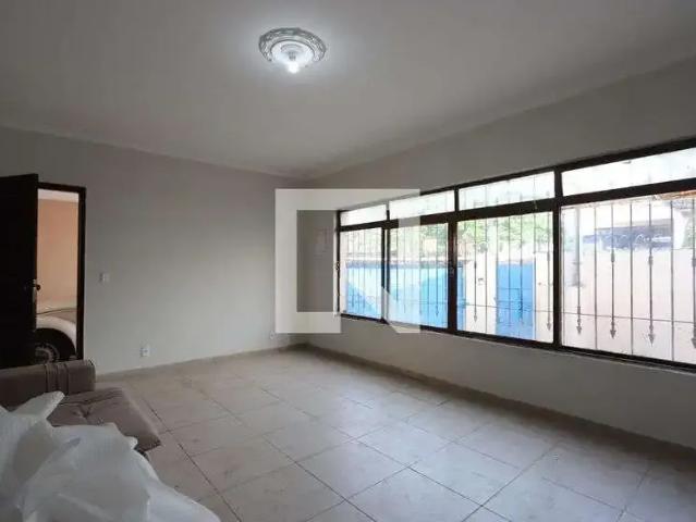 Casa / Sobrado para Locação em São Paulo/SP Sapopemba 3 Quartos