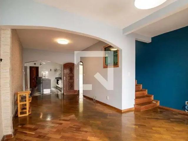 Casa / Sobrado para Locação em São Paulo/SP Sapopemba 3 Quartos
