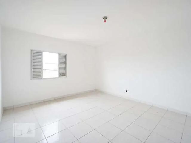 Casa / Sobrado para Locação em São Paulo/SP Sapopemba 7 Quartos