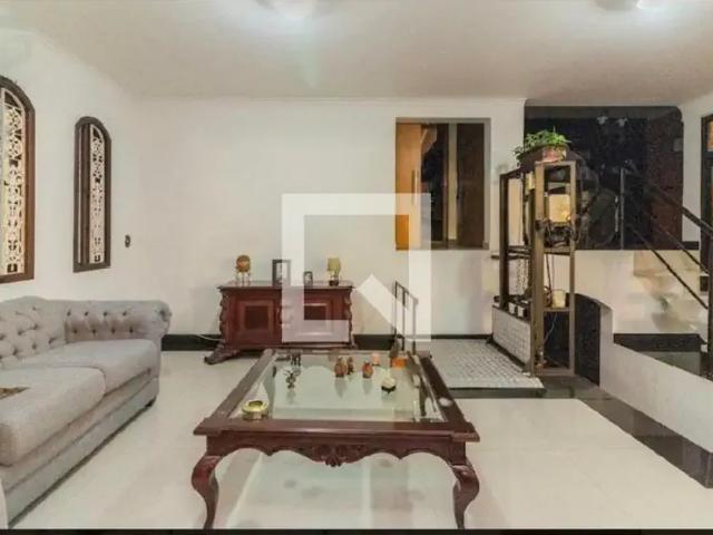 Casa / Sobrado para Locação em São Paulo/SP Sítio do Mandaqui 5 Quartos