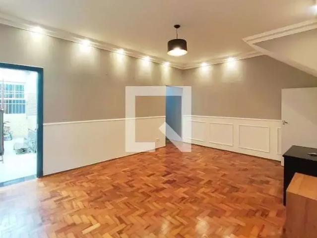 Casa / Sobrado para Locação em São Paulo/SP Sumaré 3 Quartos