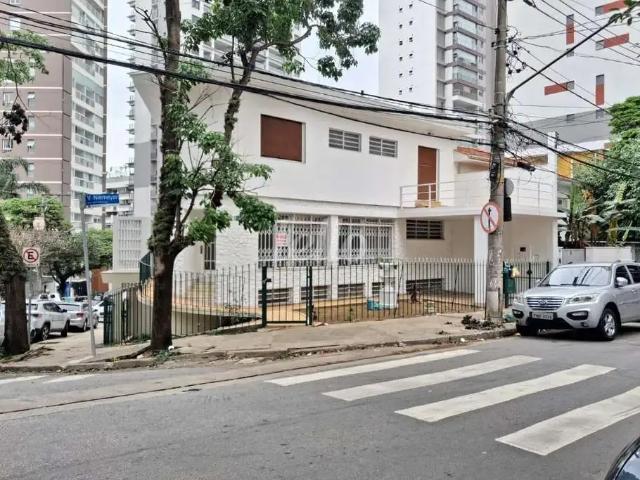 Casa / Sobrado para Locação em São Paulo/SP Sumaré 3 Quartos