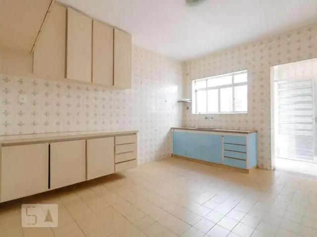 Casa / Sobrado para Locação em São Paulo/SP Sumaré 3 Quartos