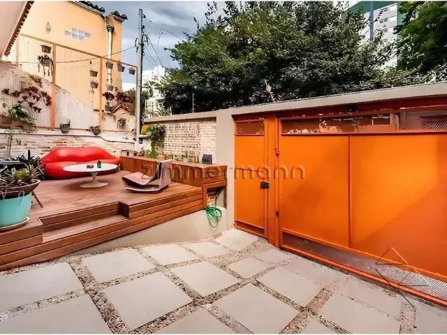 Casa / Sobrado para Locação em São Paulo/SP Pompéia 4 Quartos
