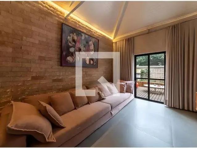 Casa / Sobrado para Locação em São Paulo/SP Pompéia 4 Quartos