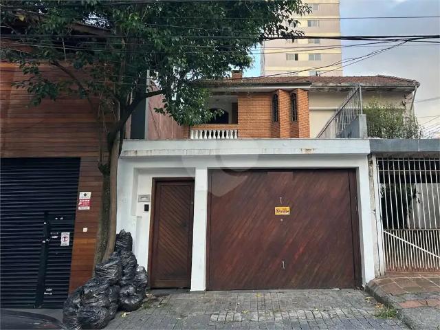 Casa / Sobrado para Locação em São Paulo/SP Pompéia 5 Quartos