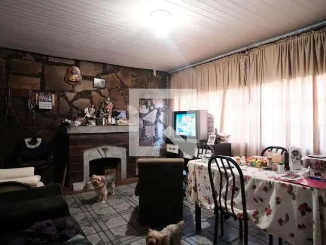 Casa / Sobrado para Locação em São Paulo/SP Ponte Rasa 4 Quartos