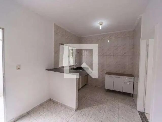 Casa / Sobrado para Locação em São Paulo/SP Ponte Rasa 1 Quartos