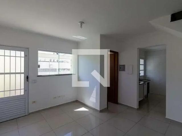 Casa / Sobrado para Locação em São Paulo/SP Ponte Rasa 2 Quartos