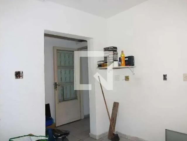 Casa / Sobrado para Locação em São Paulo/SP Ponte Rasa 2 Quartos