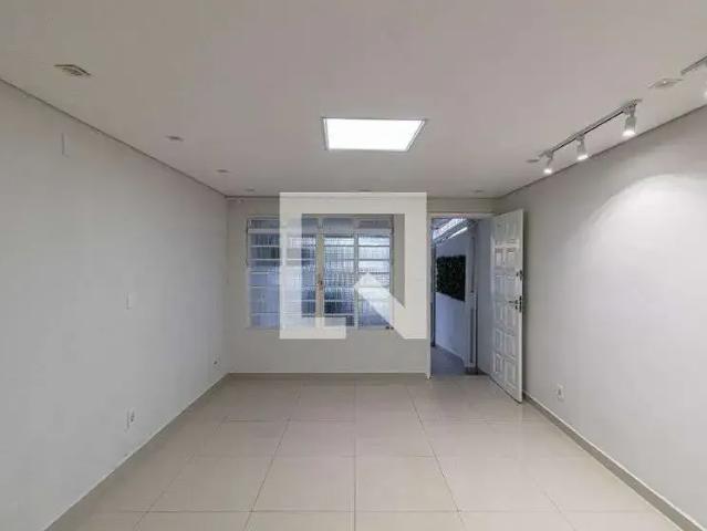 Casa / Sobrado para Locação em São Paulo/SP Ponte Rasa 2 Quartos