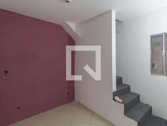 Casa / Sobrado para Locação em São Paulo/SP Ponte Rasa 2 Quartos