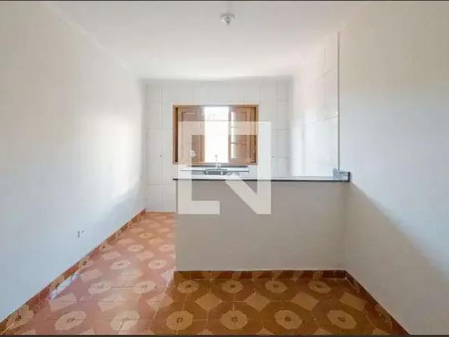 Casa / Sobrado para Locação em São Paulo/SP Ponte Rasa 2 Quartos