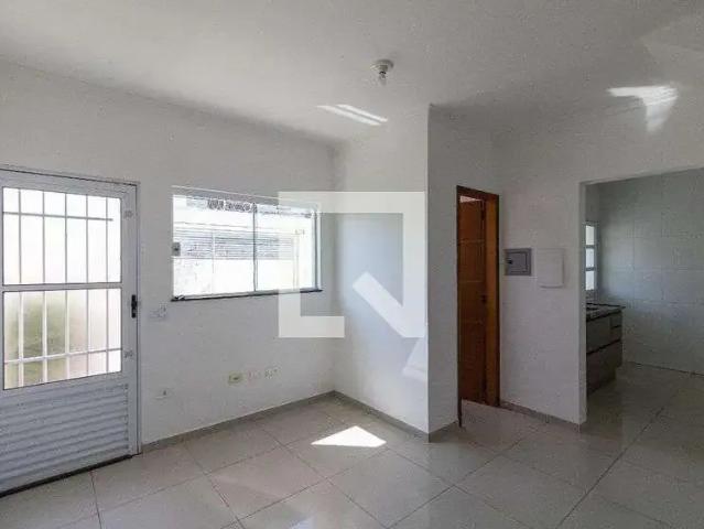 Casa / Sobrado para Locação em São Paulo/SP Ponte Rasa 2 Quartos
