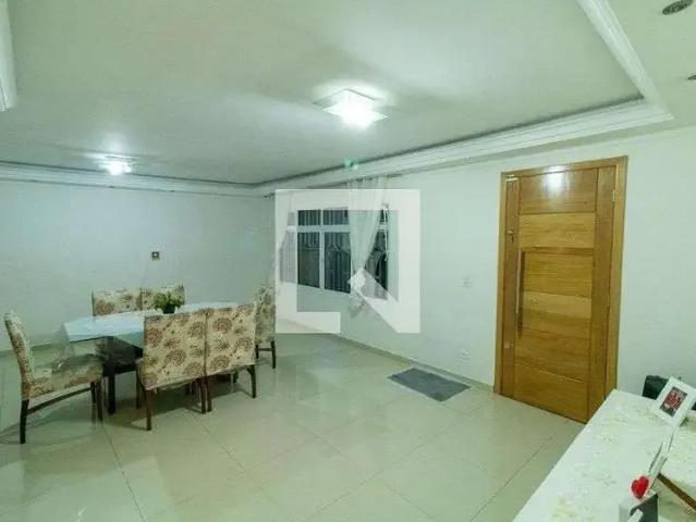 Casa / Sobrado para Locação em São Paulo/SP Ponte Rasa 3 Quartos