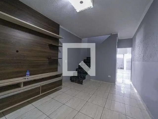 Casa / Sobrado para Locação em São Paulo/SP Ponte Rasa 3 Quartos