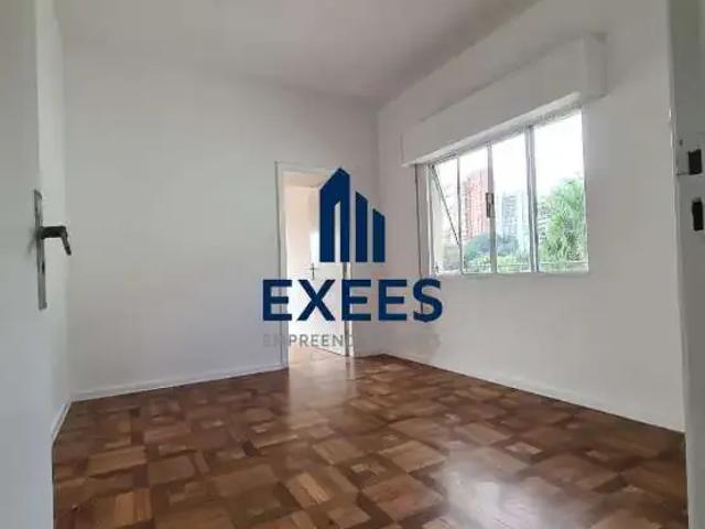 Casa / Sobrado para Locação em São Paulo/SP Pacaembu 5 Quartos