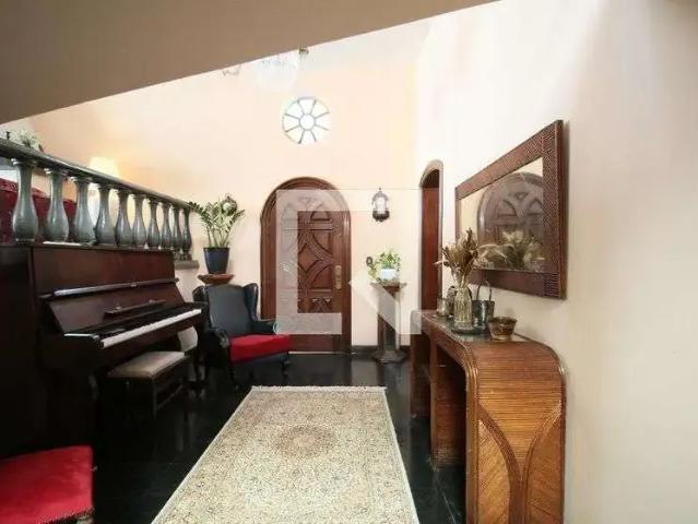 Casa / Sobrado para Locação em São Paulo/SP Panamby 4 Quartos