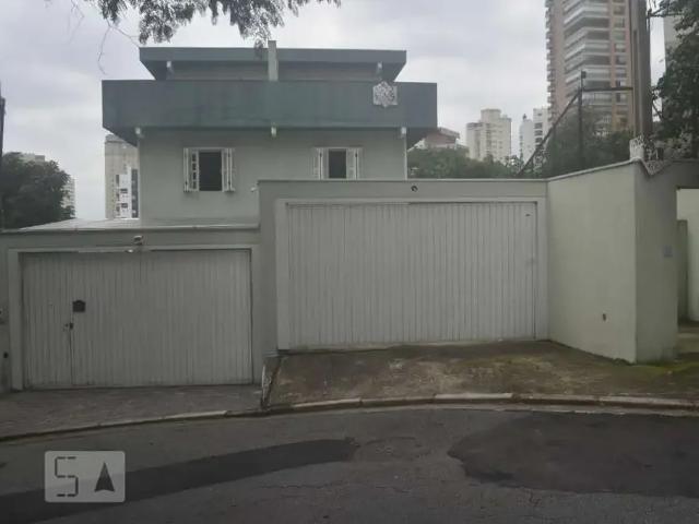 Casa / Sobrado para Locação em São Paulo/SP Panamby 3 Quartos